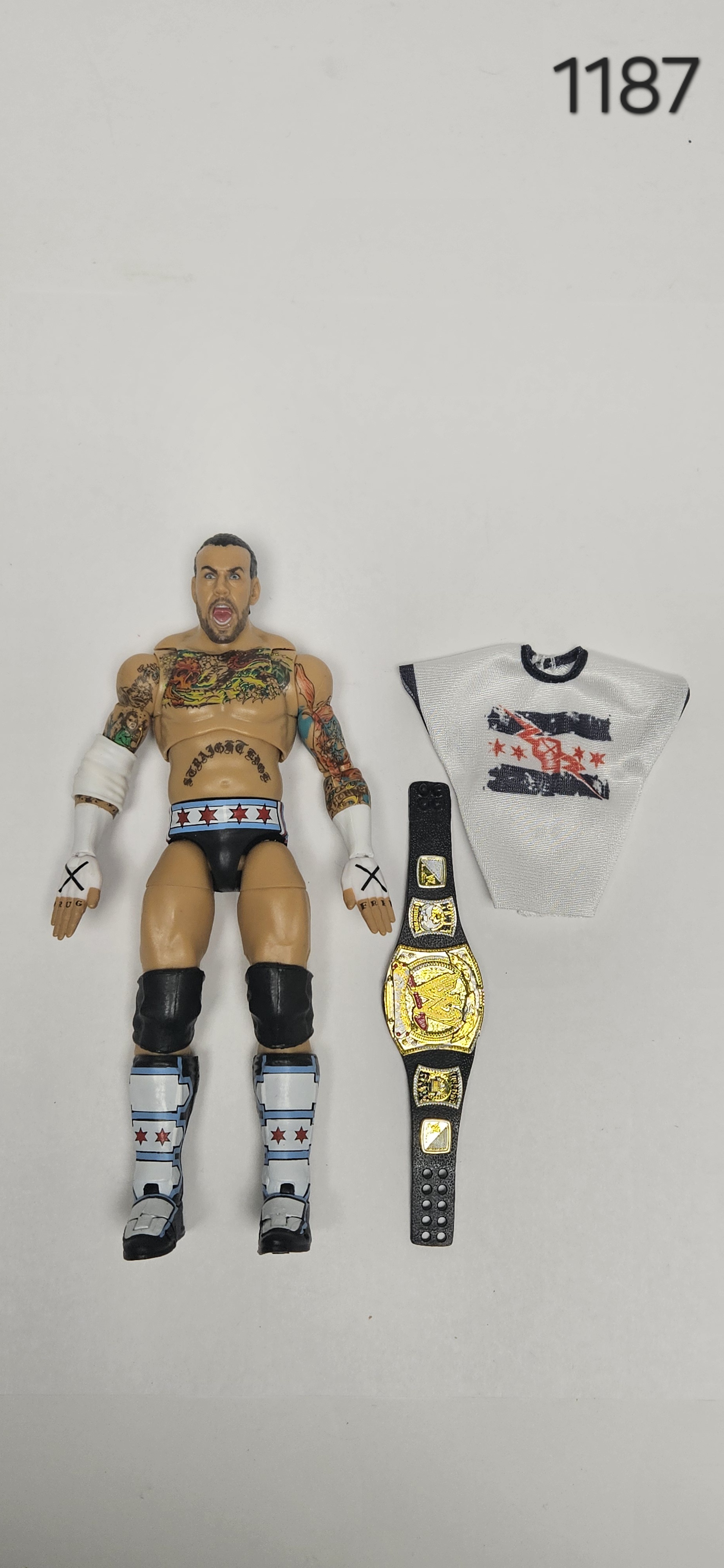 CM Punk (MITB 2011) - WWE Ultimate Edition Ringside Exclusive Toy ...